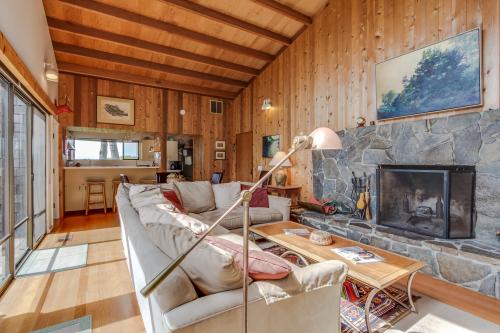 Sea Ranch Vacation Rentals, Beach Rentals | Vacasa