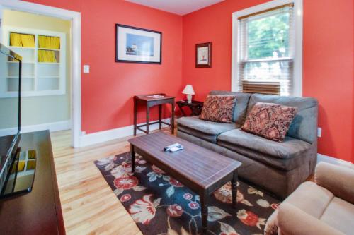 Portland Vacation Rentals, Cottage Rentals | Vacasa