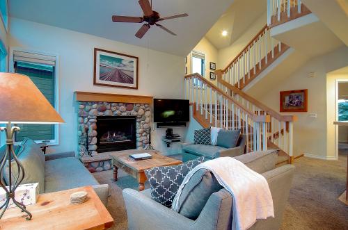 Top 24 Steamboat Springs Vacation Rentals from $62 | Vacasa