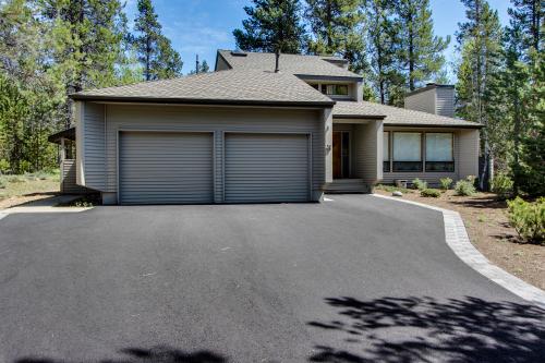 Sunriver Vacation Rentals by Vacasa