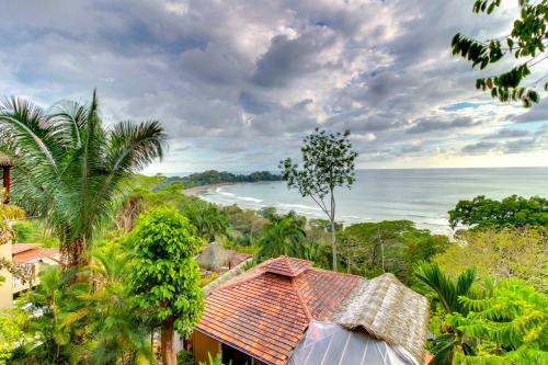 Costa Rica Vacation Rentals, Luxury Villas | Vacasa