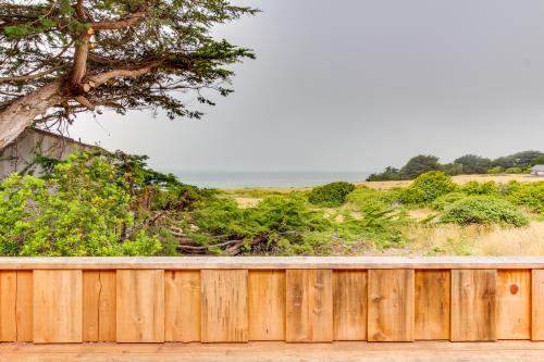 Sea Ranch Vacation Rentals, Beach Rentals | Vacasa