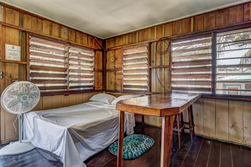 The Best Vacation Rentals in Belize from $50 | Vacasa
