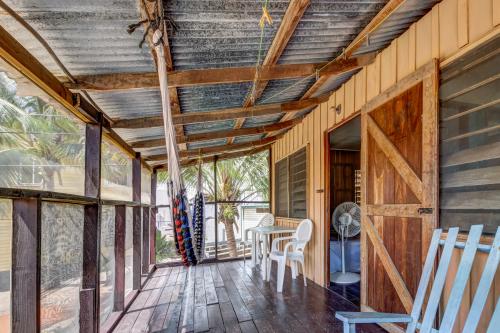 The Best Vacation Rentals in Belize from $50 | Vacasa