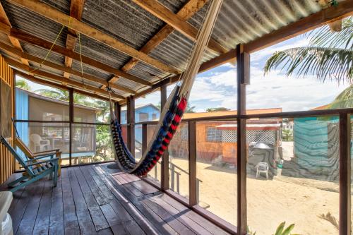 The Best Vacation Rentals in Belize from $50 | Vacasa