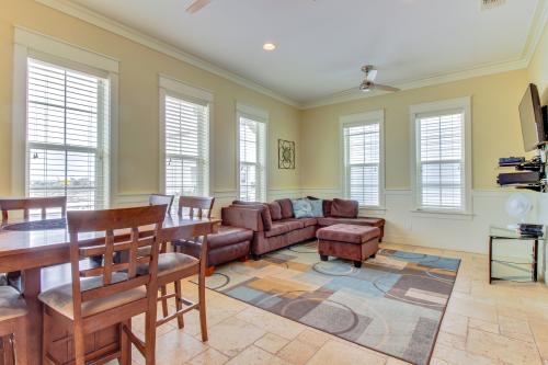 Navarre Beach Rentals, Vacation Rentals | Vacasa